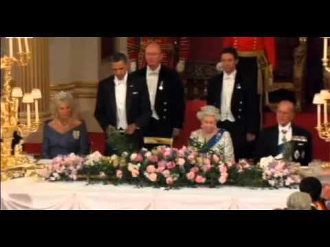 Barack obama toast comedy -- orchestra and elizabeth embarrassed him