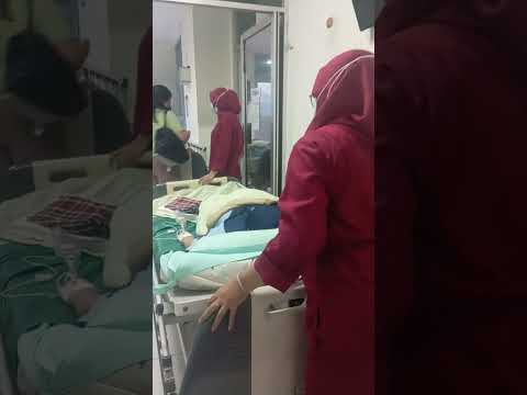 Mama Dibawa Keruangan Operasi utk melahirkan Alzena 13.03.2023 10.30 WIB (RS Setia Mitra Fatmawati)