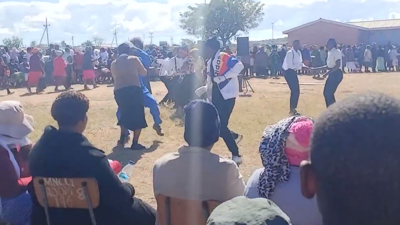 Daniel M # young hearts foundation performance in Mncumbatha Secondary school local talent 🔥🙏💯