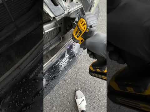 How to Take Off/Install BMW E46 Front Bumper