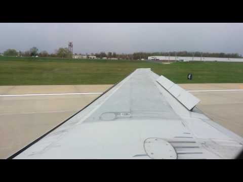 Delta MD88 airplane landing in Grand Rapids