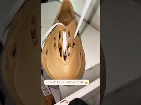 How to lace up Yeezy Foam Runners 😂 (leight.resells/TT) #shorts