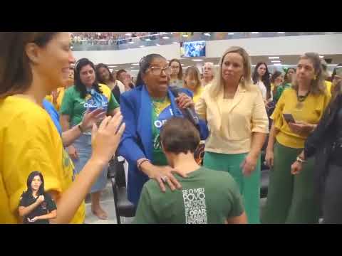 MICHELLE RECEBE FALSA PROFECIA SOBRE VITÓRIA DE JAIR “MESSIAS ...