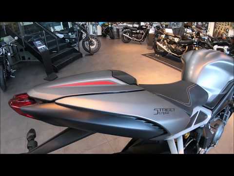triumph Street Triple RS