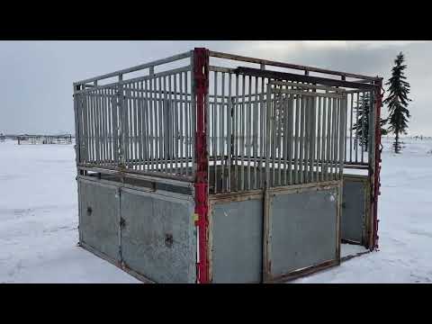 LIVESTOCK BOX STALL, 1 - GATE, 4 - POSTS, 3 - SOLID PANELS, 3 - BAR ...
