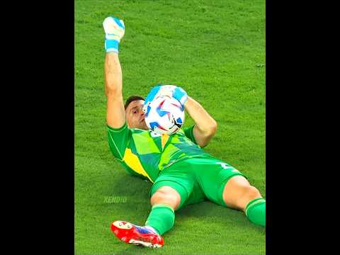 When Goalkeeper Become Hero 🤯