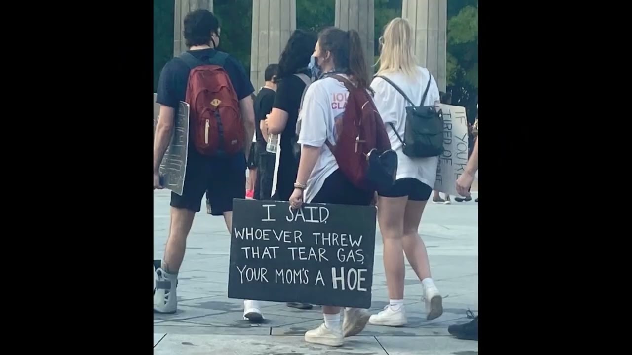 ‌Funniest Signs You've Ever Seen (r/funnysigns)