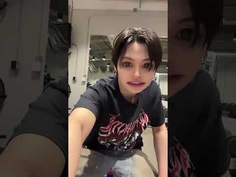 Lee Know (Stray Kids) Instagram Live. 2025-06-08. #leeknow #leeknowskz #straykids #skz