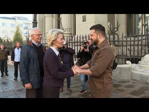 Ursula von der Leyen meets Volodymyr Zelenskyy in Kyiv