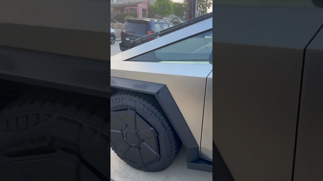 Customer Suspects Tesla Gave Him a Cybertruck Previously Vandalized and ...