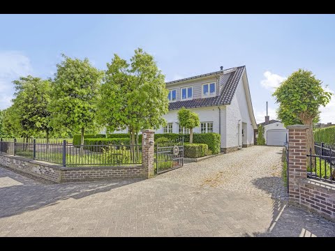 Woning te koop met loods en veel ruimte in Maaseik - Weertersteenweg 282