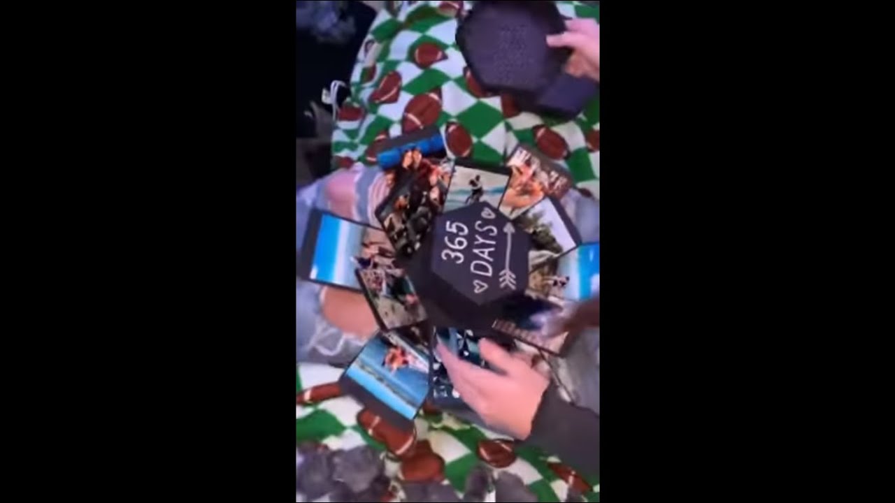 Un chico sorprende a su novia con el regalo más dulce para su primer aniversario.