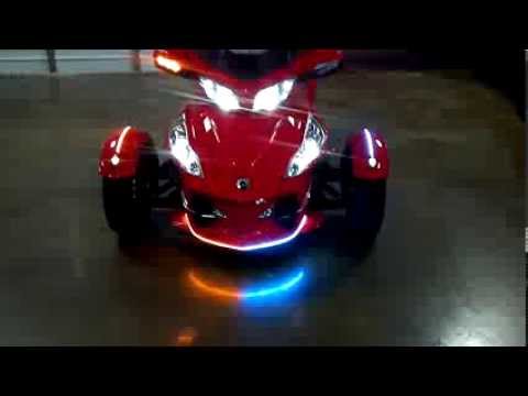 CAN-AM SPYDER RTS CUSTOM DYNAMICS LED TURN SIGNALS GPS AND TRI-AXIS ADJUSTABLE BARS