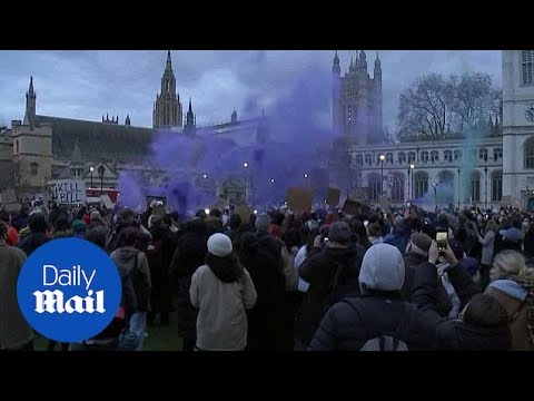 Protesters release smoke flares amid ongoing London protests