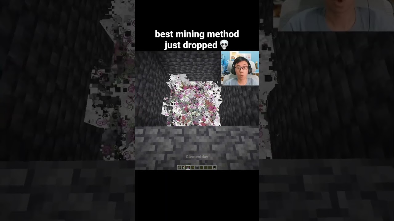 Minecraft Silverfish Mining Moment