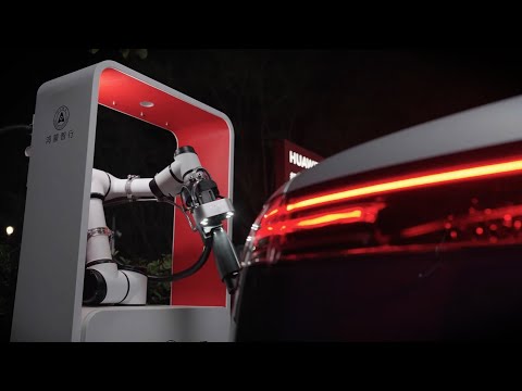 Is Huawei's Autonomous Charging Solution REALLY Better Than Manual?