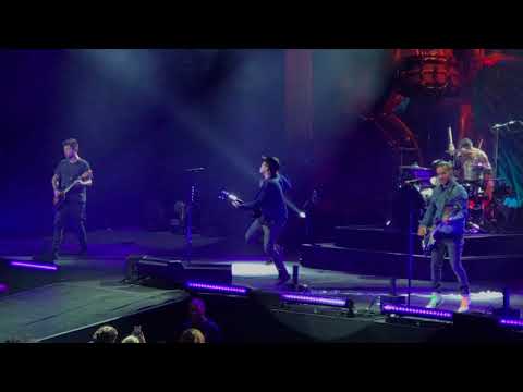 Stay Frosty Royal Milk Tea - Fall Out Boy - Live @ PPG Paints Arena 9/5/18