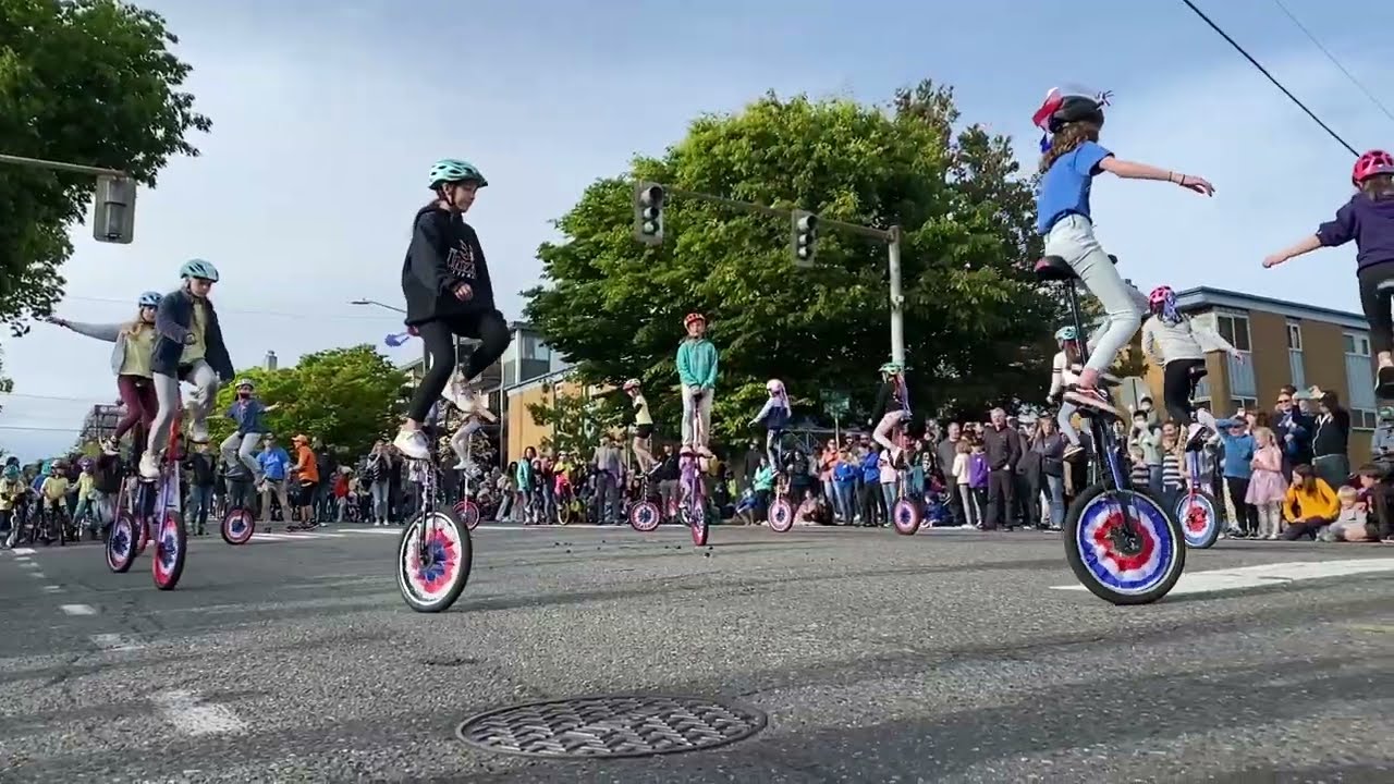 Syttende Mai Parade in Ballard 2022