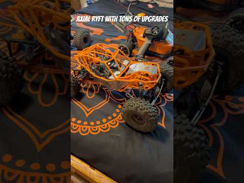 AXIAL RYFT WITH MAMBA X COMBO 1415/2400 CASTLE CREATIONS AND REAR STEERING ALL PARTS IN DESCRIPTION