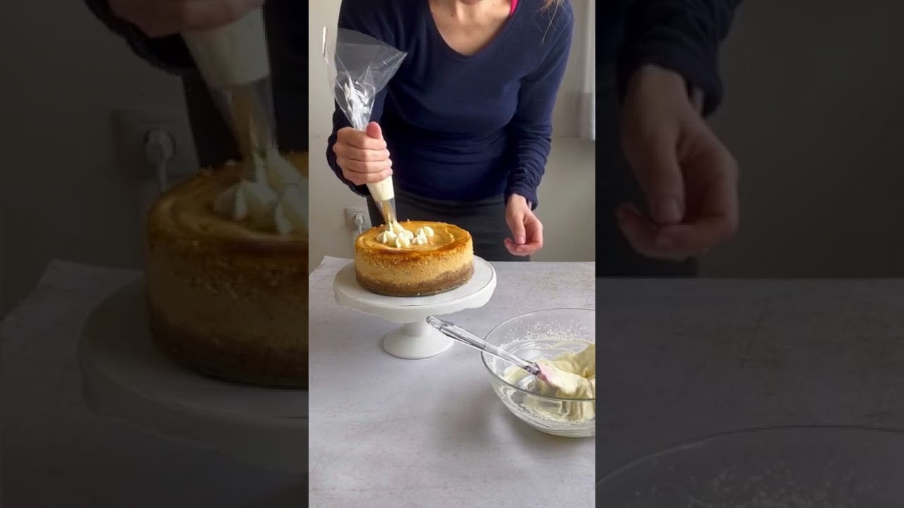Easy cheesecake decoration: piping on a cheesecake with a large star tip