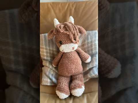 New crochet tutorial on how to crochet this cute Highland cows is out! #crochet #amigurumi #shorts