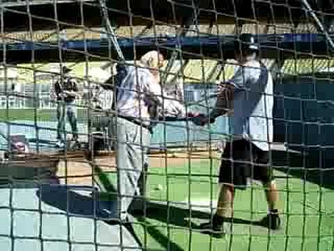 Lasorda tells the wise old owl tail