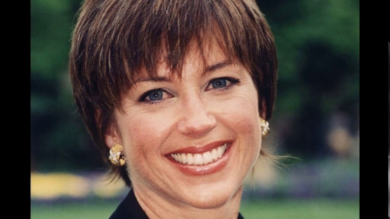 Short wedge haircut images