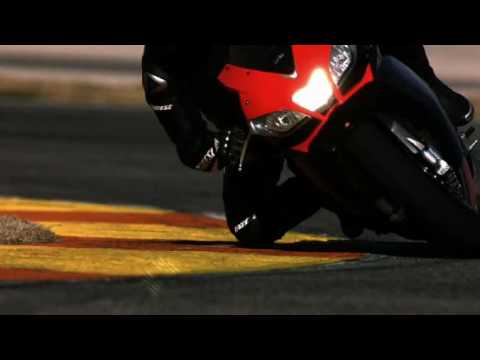 Aprilia RSV4 Factory Official Video