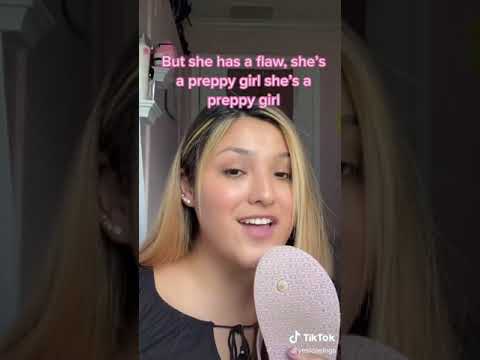 La Niña fresa in English￼￼