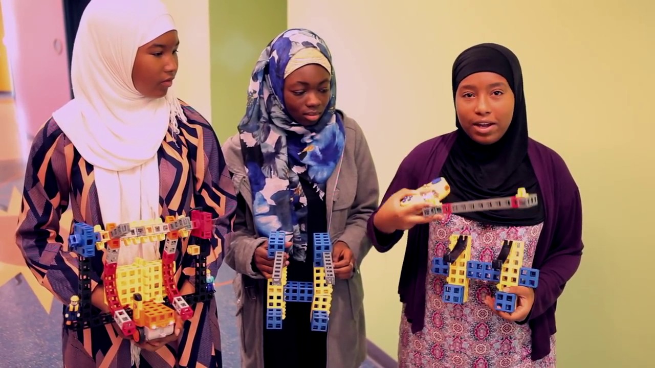 Hands-on Robotics Program | Rokenbok Education