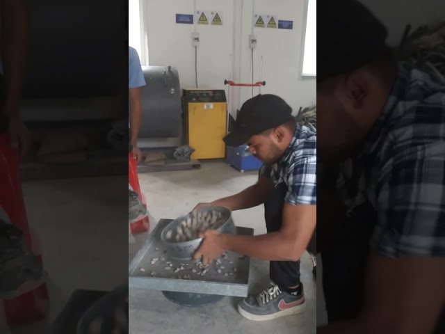 Soil Testing Instruments - Fine Aggregate Sieves Distributor / Channel ...