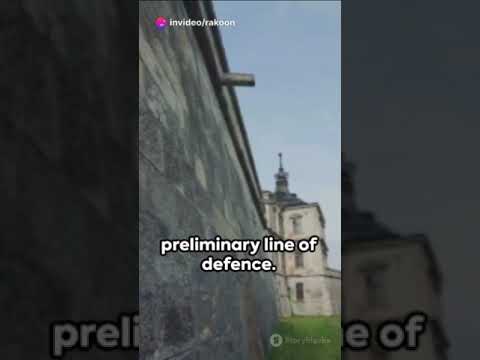 learn about English word " moat"