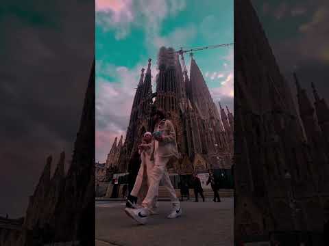 140 साल से बन रहा है ये चमत्कारी Church – La Sagrada Familia⛪ #seetheworld #shorts #viral #trending