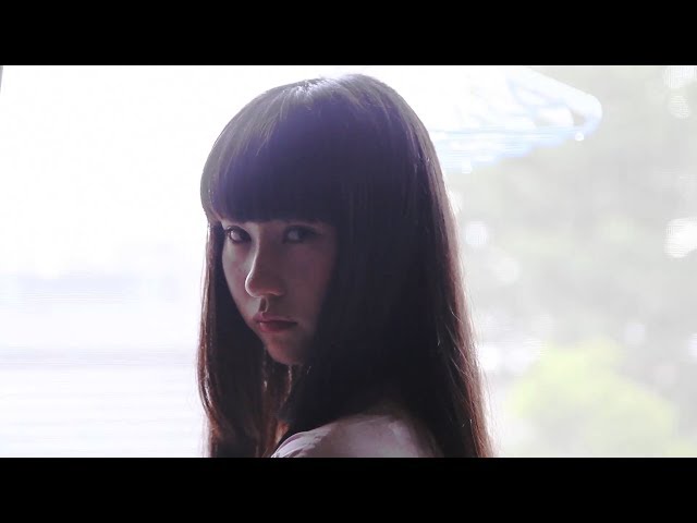 Datfootdive's 'A World That's Ending' sample of 禁断の多数決's 'Crazy ...