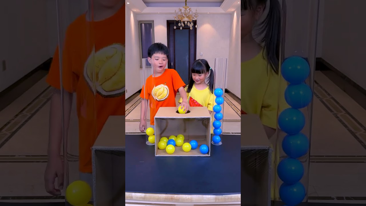 Ball Touching Challenge, The Little Girl Is So Good! #Funnyfamily #Partygames #Familygames