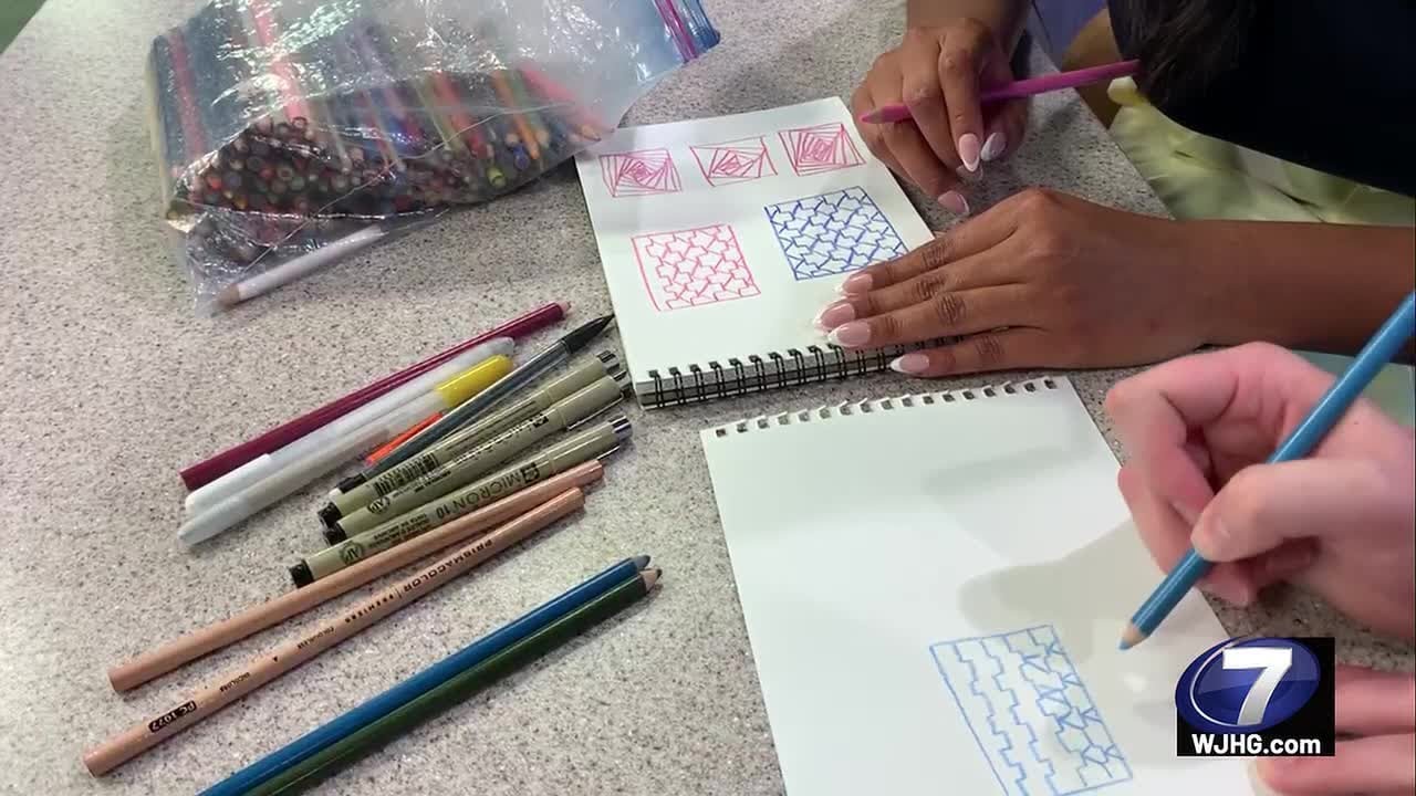 HOW-TO TUESDAY: Relaxing the brain with Zentangles
