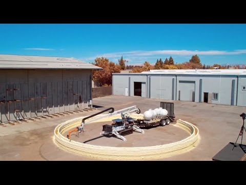 Watch this Robot 3D Print a Building out of Spray Foam – Shells Only ...