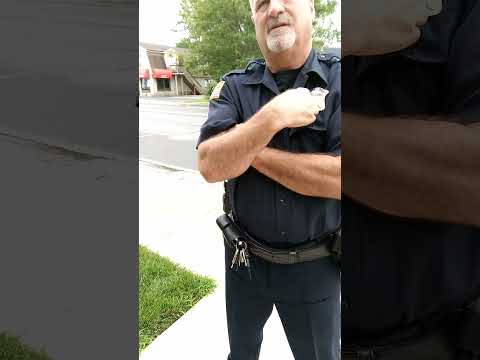 Local corruption discussion w/ good Officer. #freemeifyoudontseeme