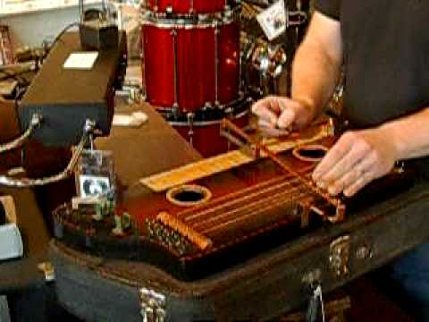 Tremoloa Zither Hawaiian slide contraption - THE WORST ITEM | Reverb