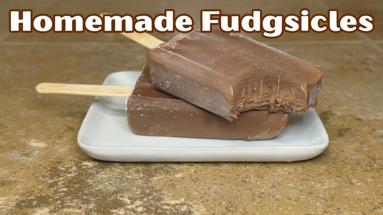 Easy and Delicious Homemade Fudgsicles!