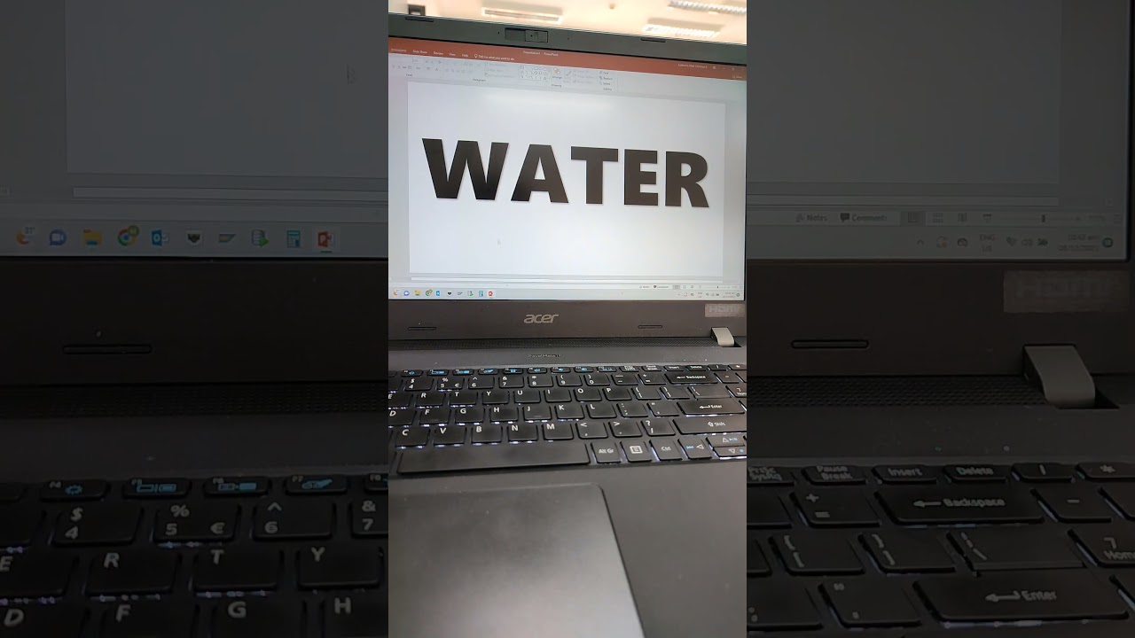 How to make cool powerpoint presentations - Water