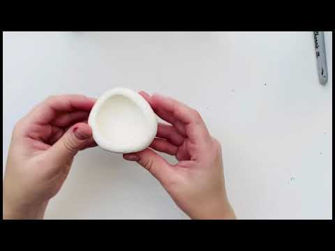 Model Magic pinch pots