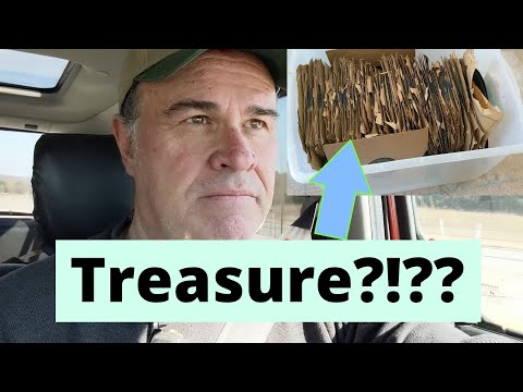 Finding rare records in thrift stores antique malls and at garage sales
