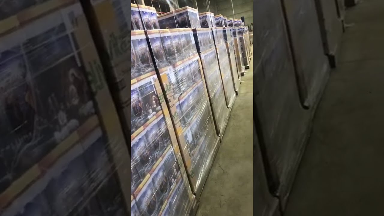 As cestas de Natal aqui na Fibra já estão saindo do forno!