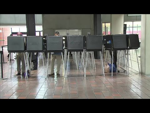 Early voting begins in Miami-Dade County