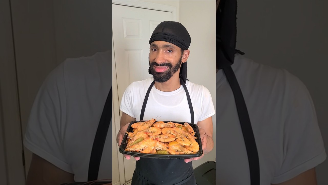 New Orleans Shrimp boil (Stove top) | Shrimp that are tender juicy & well-seasoned on the inside