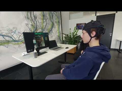 Unicorn Hybrid Black - Playing BCI Puzzle Game
