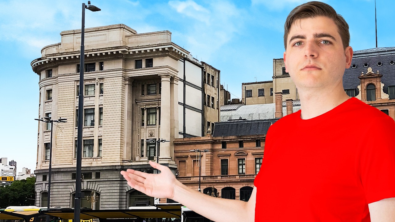 Why is the corner of Constitución Station different?