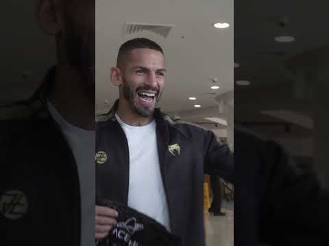 Jorge Linares Suzi Wong Japanese Inspired Boxing Shorts and Kimono vs Jack Catterall
