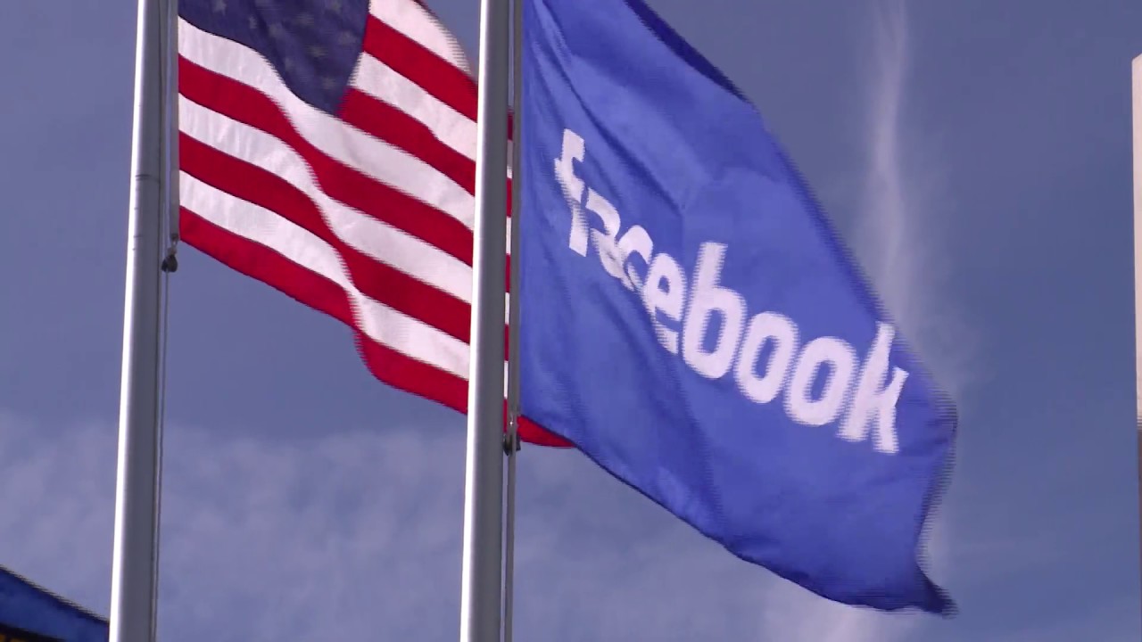 Behind-the-scenes: Facebook Data Center